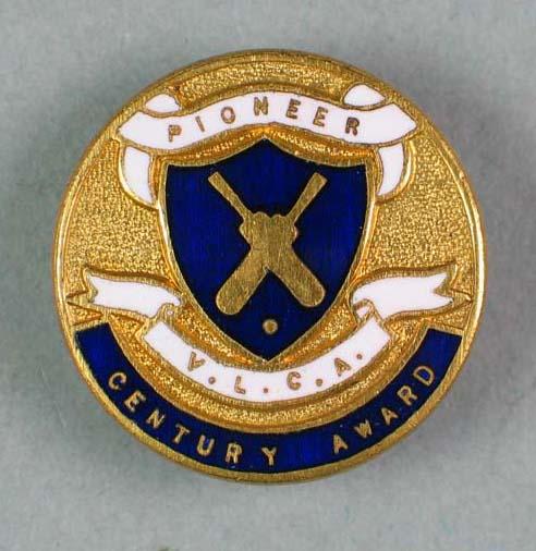 Badge, Pioneer VLCA Century Award - Australian Sports Museum