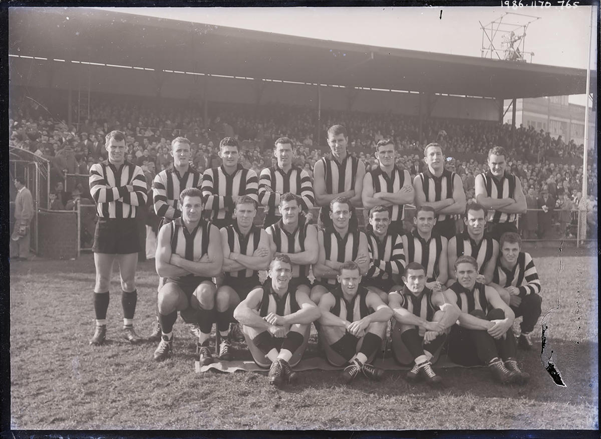 Glass plate negative, Collingwood Football Club team portrait, 1960 ...