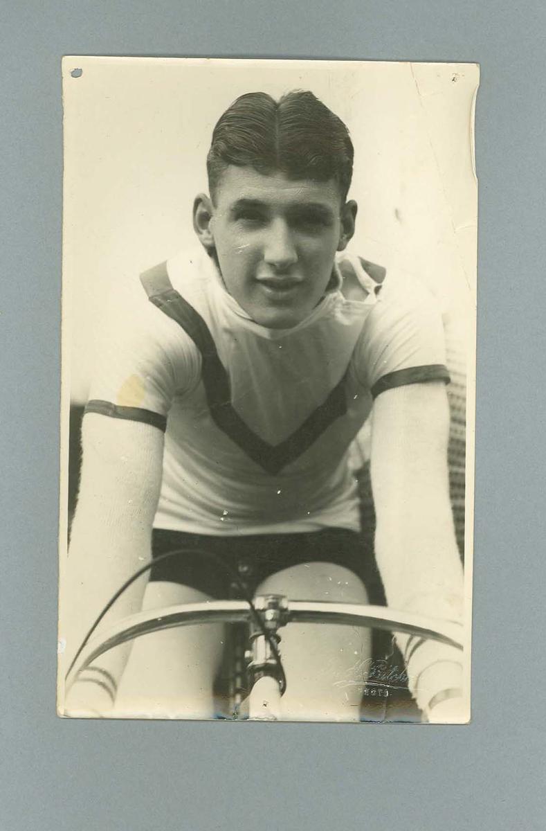 Photograph of Chris Wheeler, c1930s-40s - Australian Sports Museum