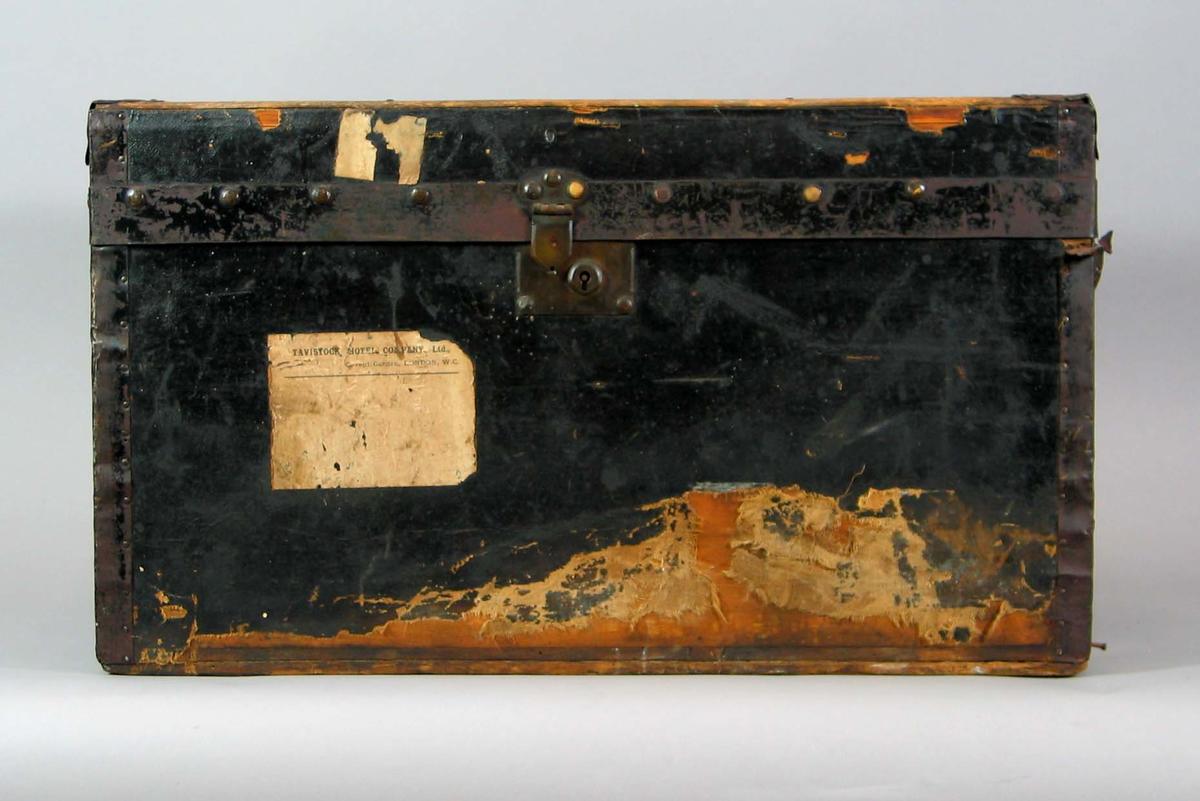 Wooden travelling trunk, used by John Blackham - Australian Sports Museum